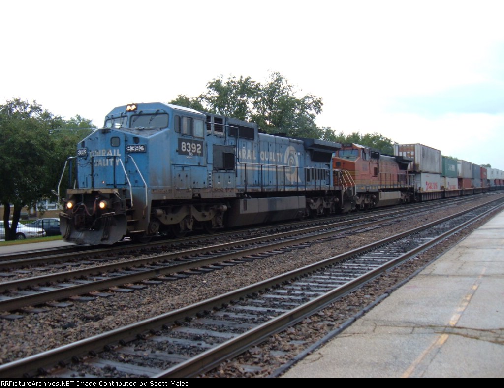 NS 8392 & BNSF 906